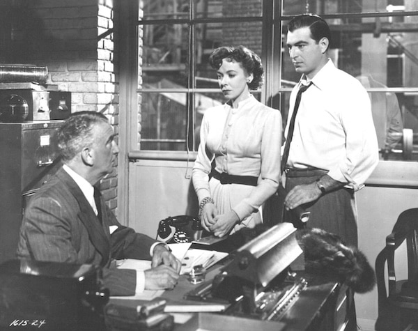 MRS. HIDE - Pulp International